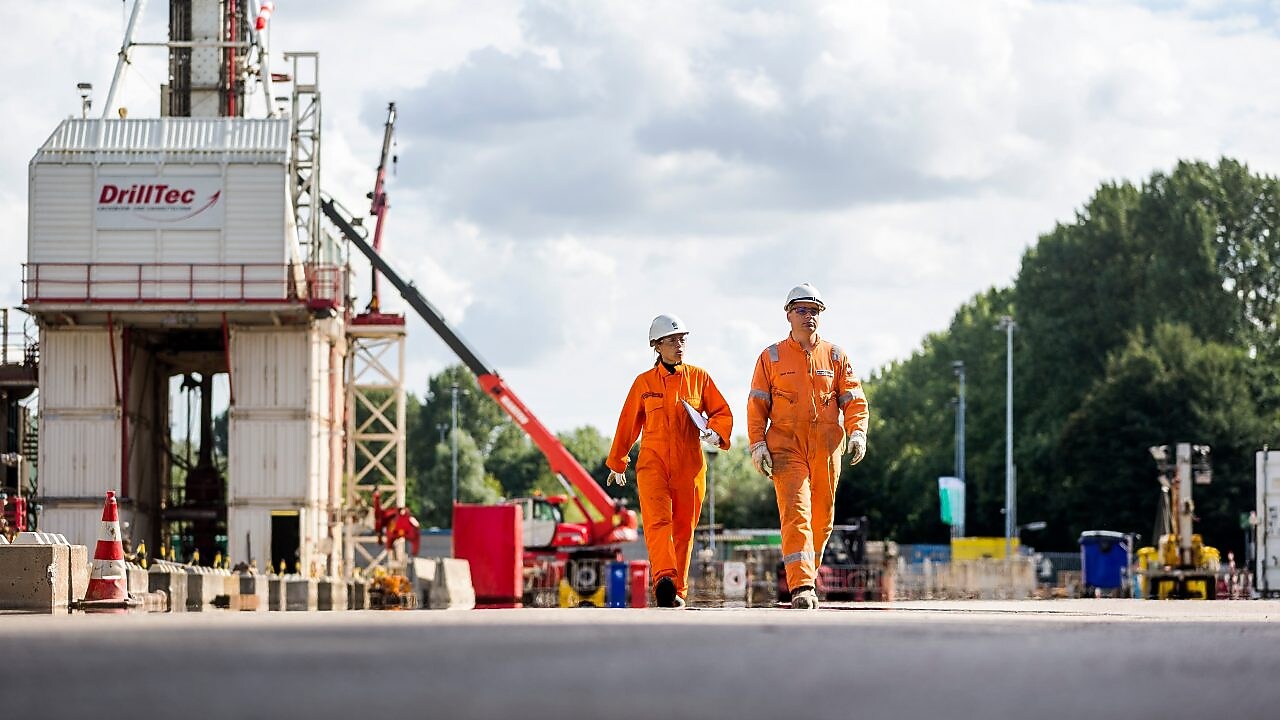 Opruimen oliewinlocatie Berkel in Schiebroek | Nederlandse Aardolie ...